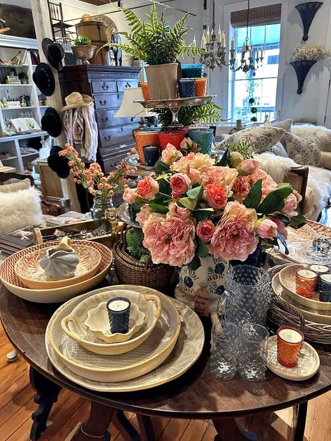 Fresh flowers and elegant table settings remind you that everyday dining deserves a little extra pizzazz and charm.