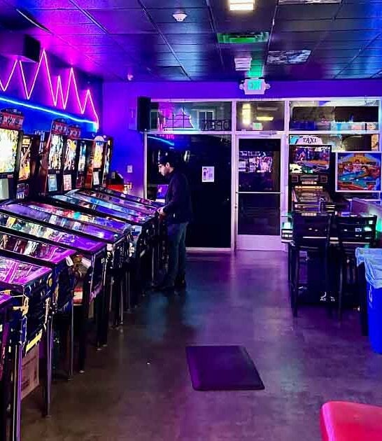 80s themed bar washington ftr