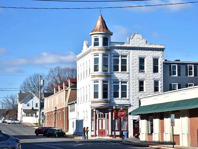 That turret catches your eye immediately, standing proud like a lighthouse guiding hungry souls to shore safely.