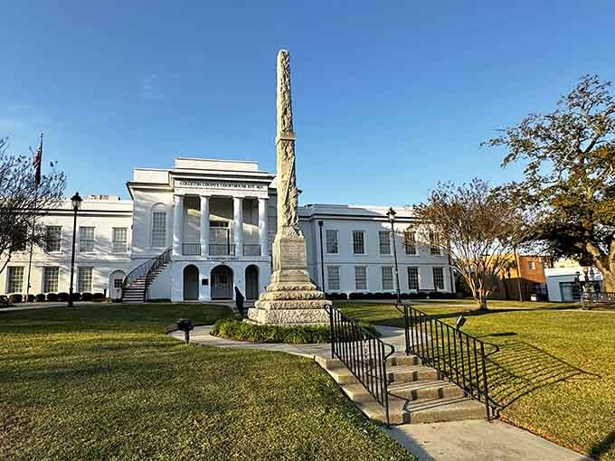 That ornate monument stands before the courthouse, reminding everyone of the important history that happened right on this spot.