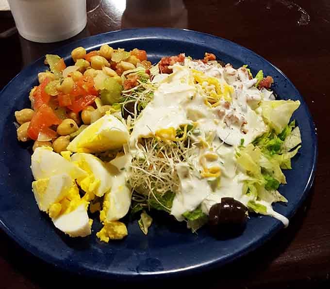 A salad bar that takes vegetables seriously, because even comfort food lovers need something green on their plates.