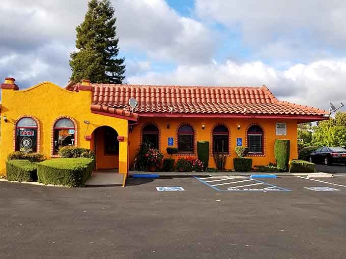 Estacion Mexico bringing the fiesta without the San Francisco prices that make your wallet weep uncontrollably.