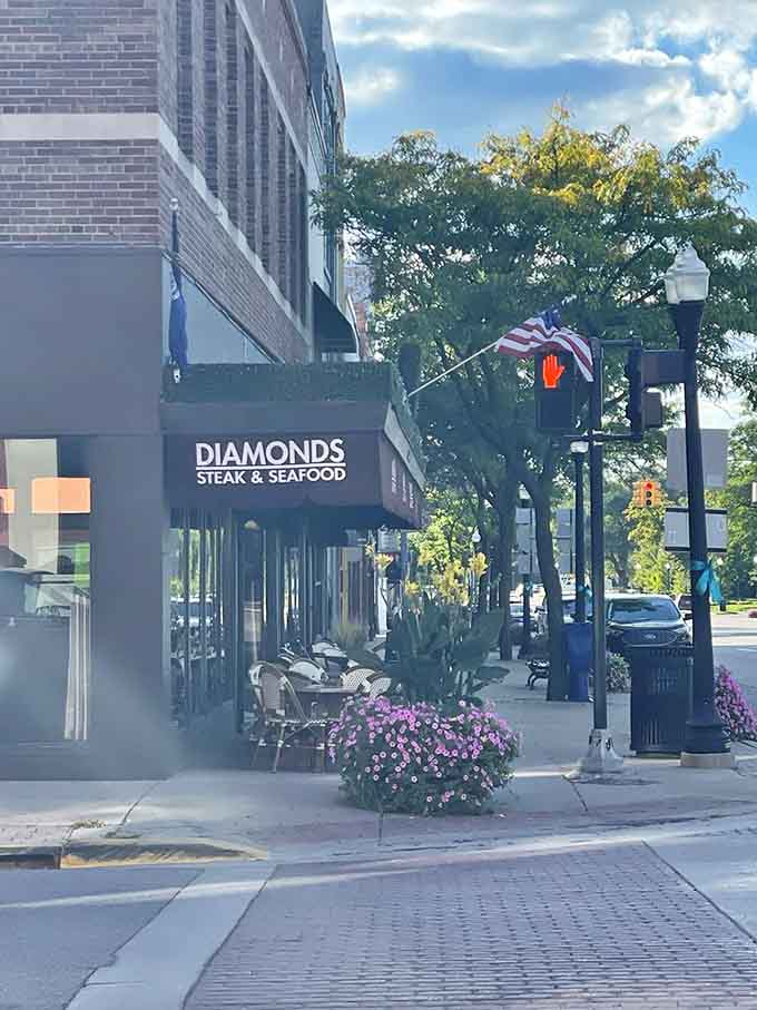 Diamonds Steak & Seafood anchors the downtown dining scene with the kind of reliability your favorite uncle brings to Thanksgiving.