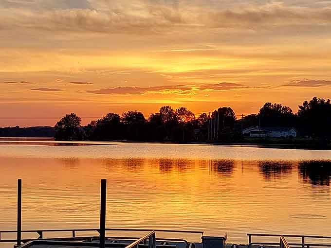 Sunsets over the water remind you why Kentucky doesn't need ocean views to take your breath away completely.