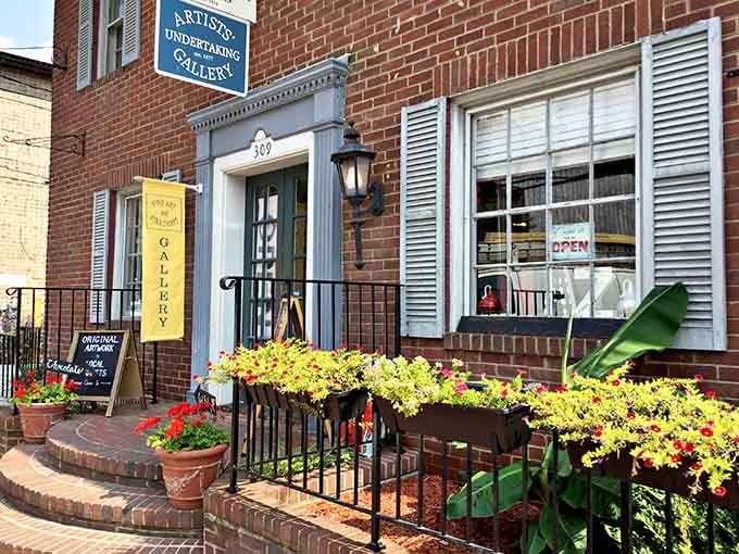 Artists' Undertaking Gallery welcomes you to discover local art without the pretentious gallery attitude or champagne.