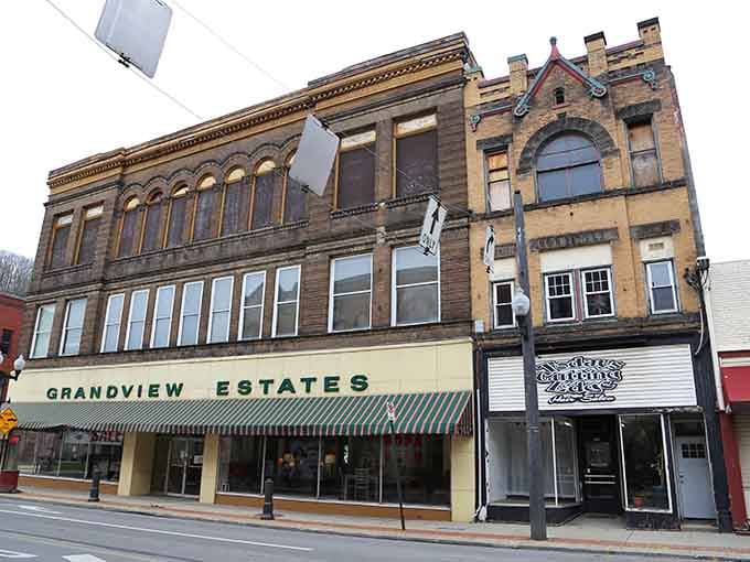 Grandview Estates' vintage storefront represents the kind of local business that keeps small-town economies humming along nicely.