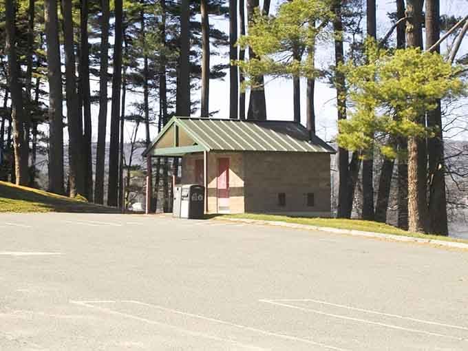 Every great lake destination needs facilities, and this little building keeps things civilized while you're enjoying nature's splendor.