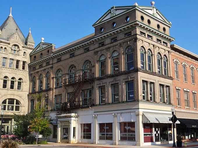Piqua's historic downtown buildings showcase stunning architecture that tells the story of this charming Miami Valley community's rich past.