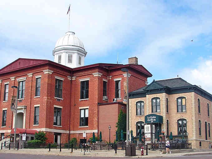 Woodstock's historic town square features beautiful architecture and charming buildings that make you feel like you've stepped back in time to simpler days.