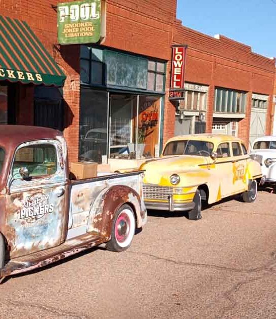 abandoned arizona town car ftr