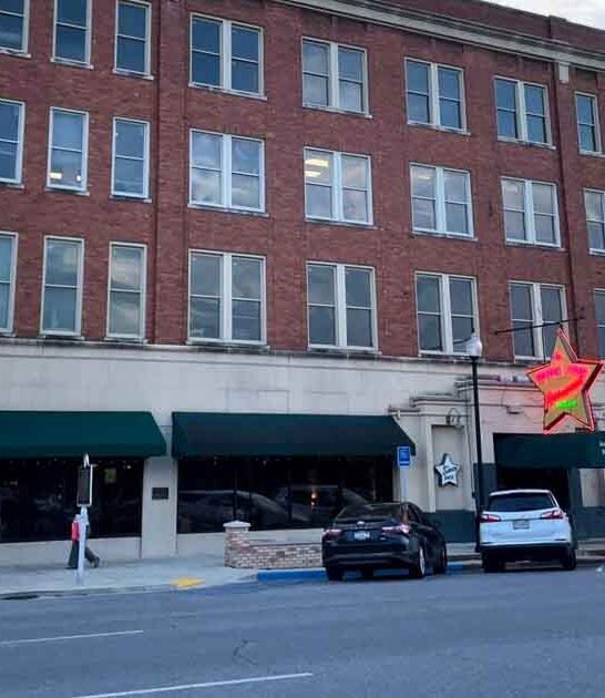 alabama famous hall restaurants ftr