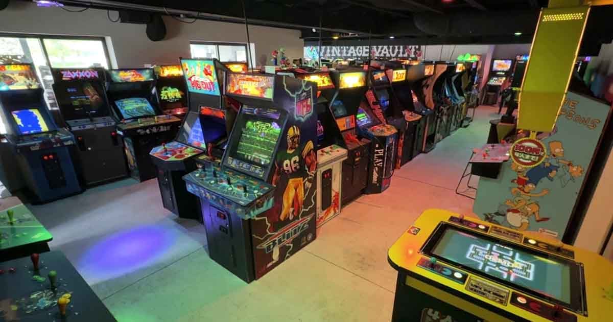 This Retro Arcade In Wisconsin Is Like Stepping Into A Time Machine