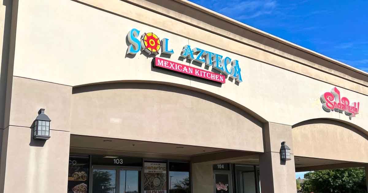 This Unassuming Arizona Restaurant Serves A Green Chili Burrito Worth ...