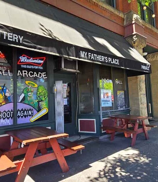 This Beautifully Bizarre Oregon Restaurant Will Make You Fall In Love At First Bite