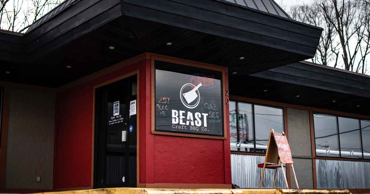 This Tiny Illinois BBQ Shack Serves The Most Addictive Ribs In The State