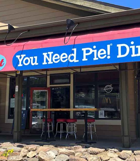 blueberry pie colorado cafe ftr