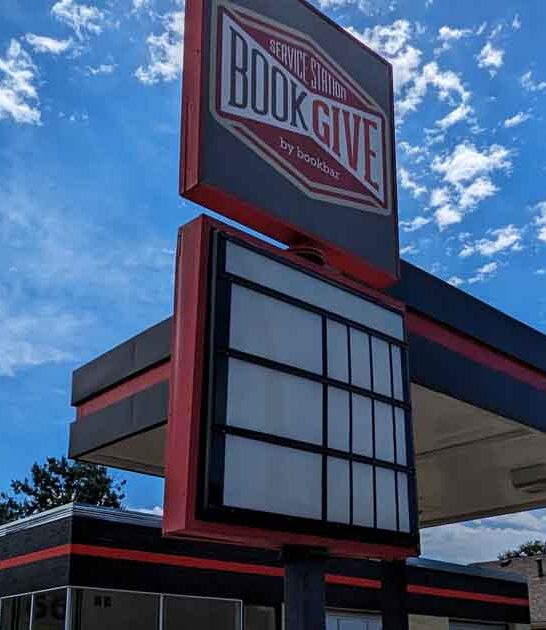 book lovers bookstore colorado ftr