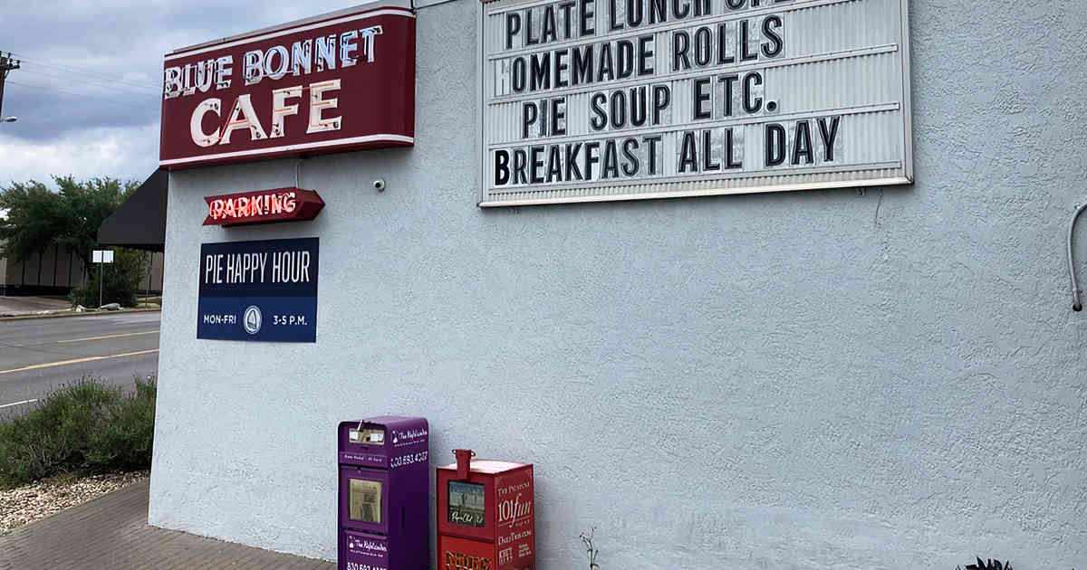 One Bite At This Legendary Texas Breakfast Spot And You'll Understand ...