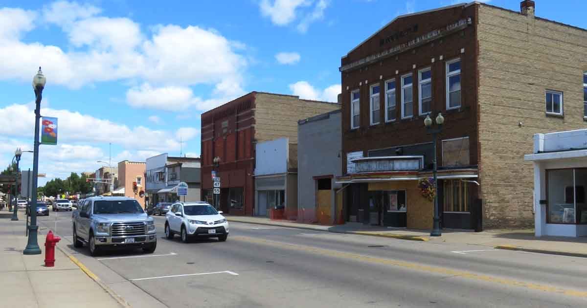These 8 Budget-Friendly Wisconsin Towns Are Perfect For Your Golden Years
