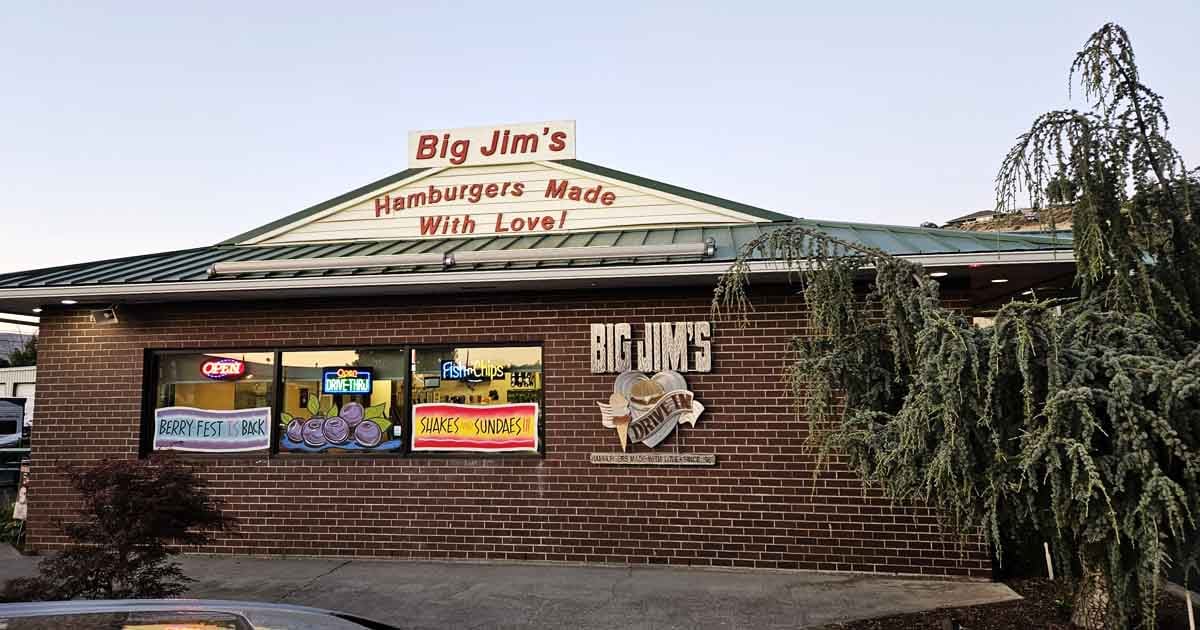This Nostalgic Oregon Burger Joint Is Worth Every Mile Of The Drive