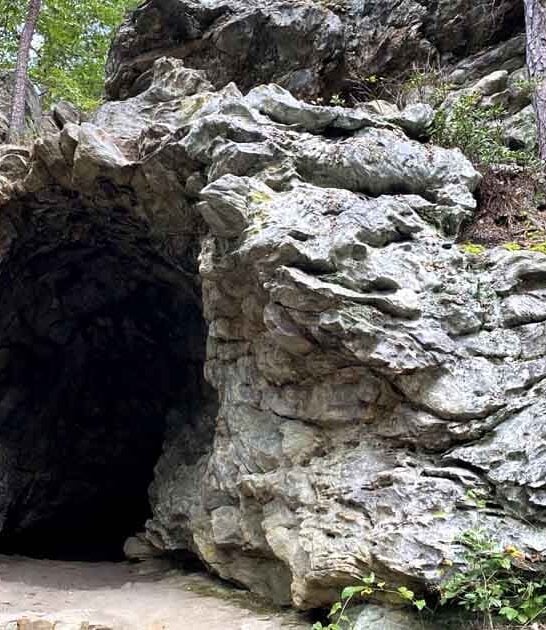 You Won&rsquo;t Believe What You&rsquo;ll Find On This Half-Mile Cave Hike Deep In North Carolina