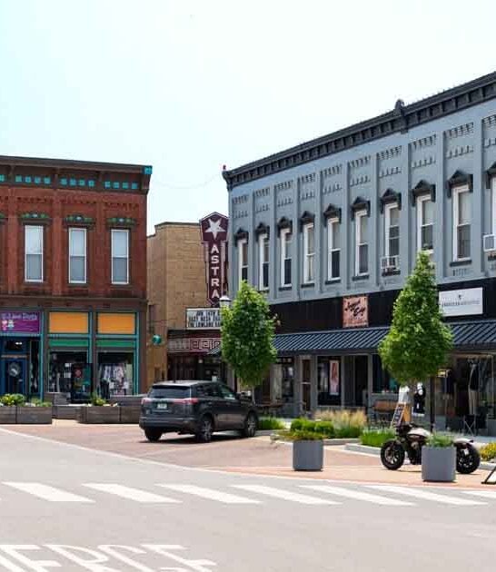 charming waterfront town indiana ftr