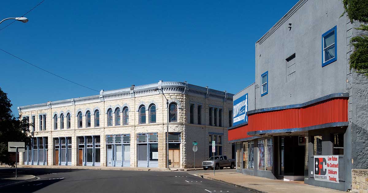 You Won't Believe How Cheaply You Can Live In These 10 Charming Texas Towns