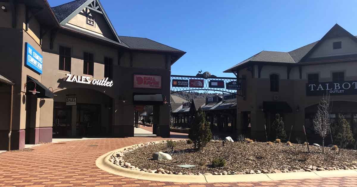 This Massive Colorado Outlet Mall Turns $50 Into A Shopping Spree You ...