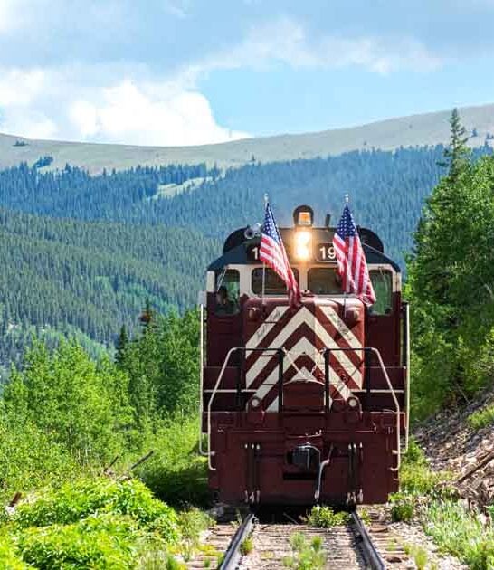 7 Colorado Train Rides That Will Remind You How Beautiful This State Really Is