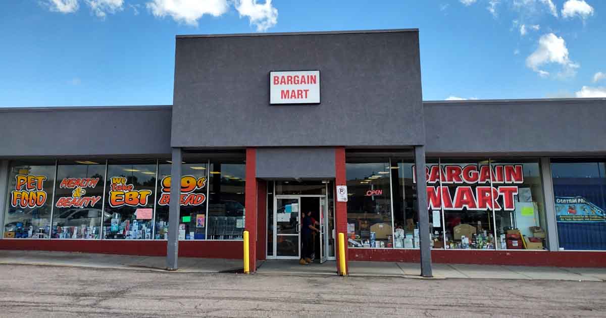 This Wonderfully Enormous Discount Store In Colorado Is Every Bargain ...