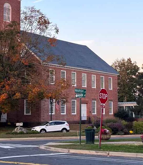 connecticut discover charming towns ftr