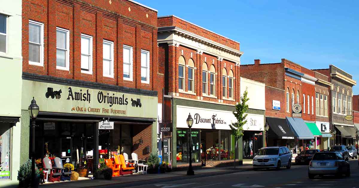 You'll Fall In Love With These 10 Impossibly Charming Small Towns In ...