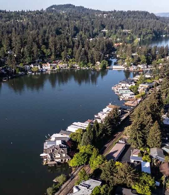 dreamy oregon lakefront town ftr