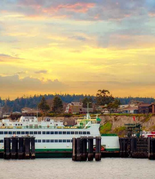 dreamy waterfront towns washington ftr