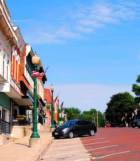 enchanting illinois town flies ftr