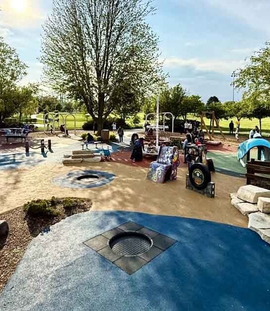 enormous illinois playground kids ftr