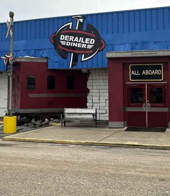 extraordinary train restaurant alabama ftr