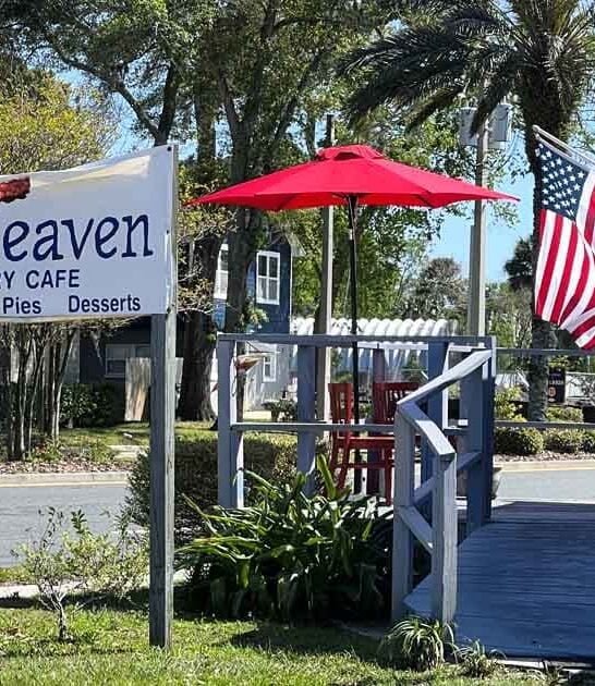 The Handmade Pies At This Tiny Florida Shop Are So Good, They Have A Massive Following