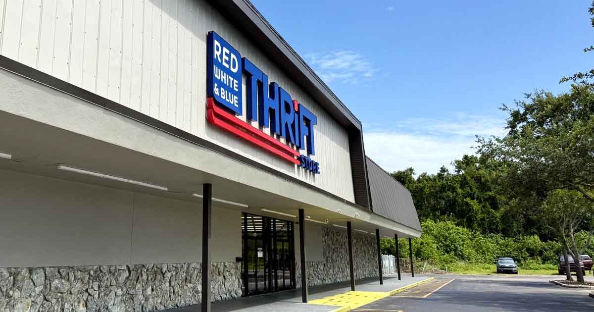 You Could Spend All Day In This Gigantic Florida Thrift Store And Never ...