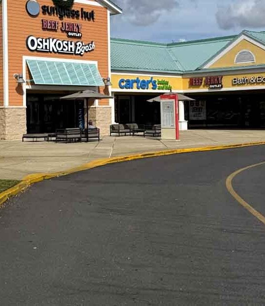 gigantic outlet mall alabama ftr