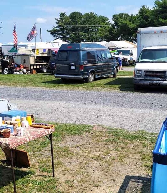 gigantic virginia flea market ftr