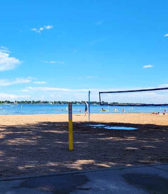 You&rsquo;d Never Believe This Gorgeous Colorado Beach Is Nowhere Near The Coast