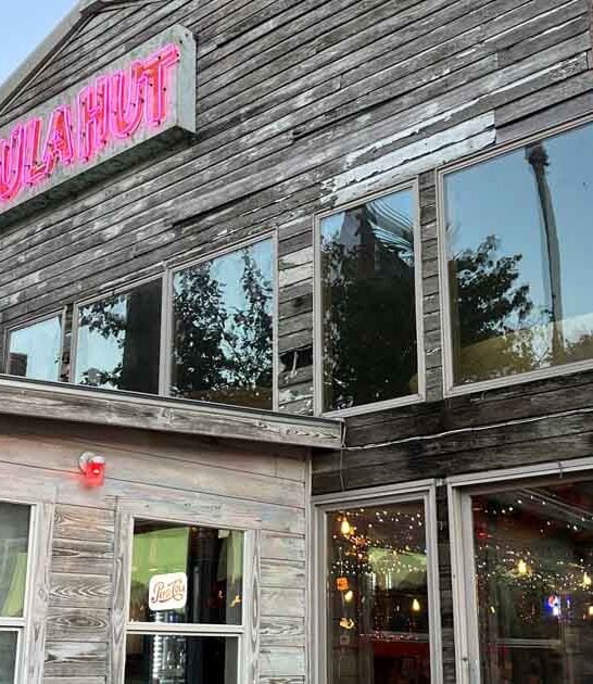 hawaiian themed restaurant texas ftr