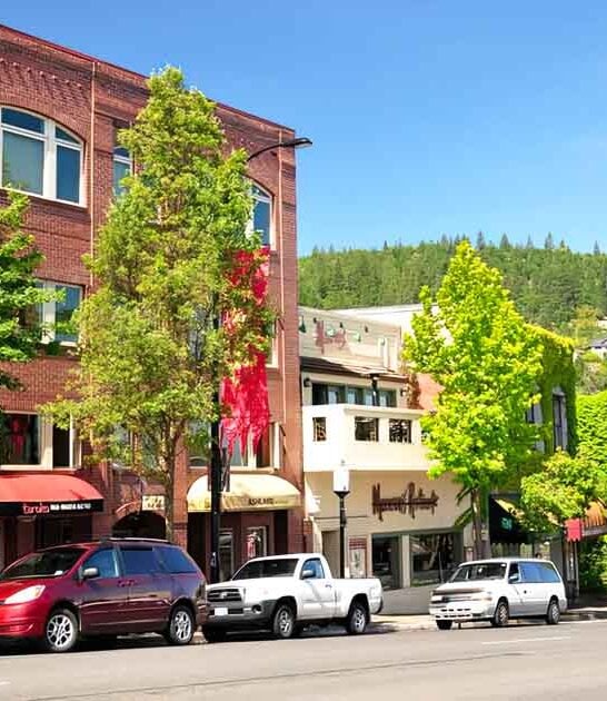 head oregon town hallmark ftr