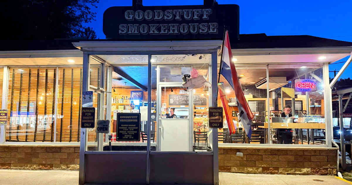 This Hidden Gem In Massachusetts Serves The Best BBQ Ribs You'll Ever Taste