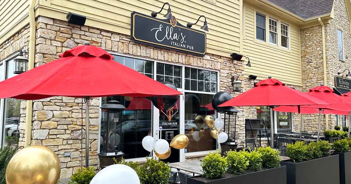 This Hidden Gem In Illinois Is A Family Dining Dream