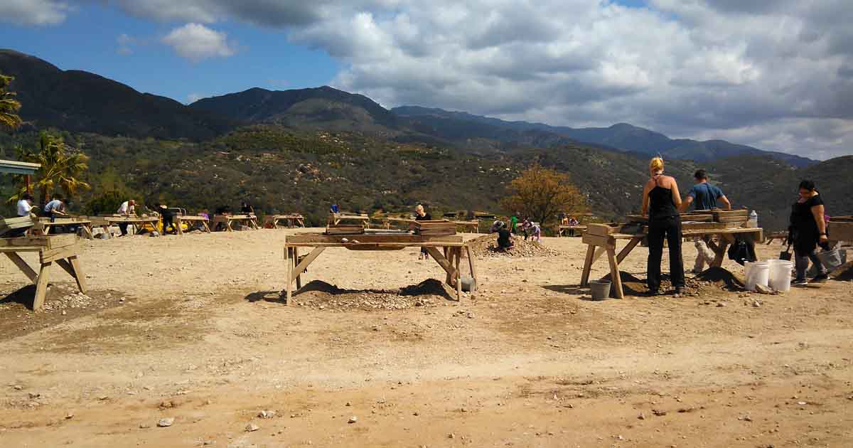 Step Inside This Historic California Gem Mine For An Experience You'll ...