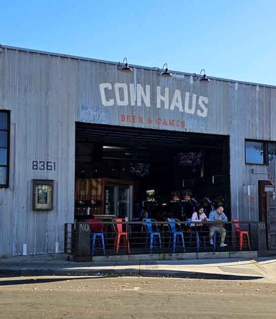 iconic beer arcade california ftr