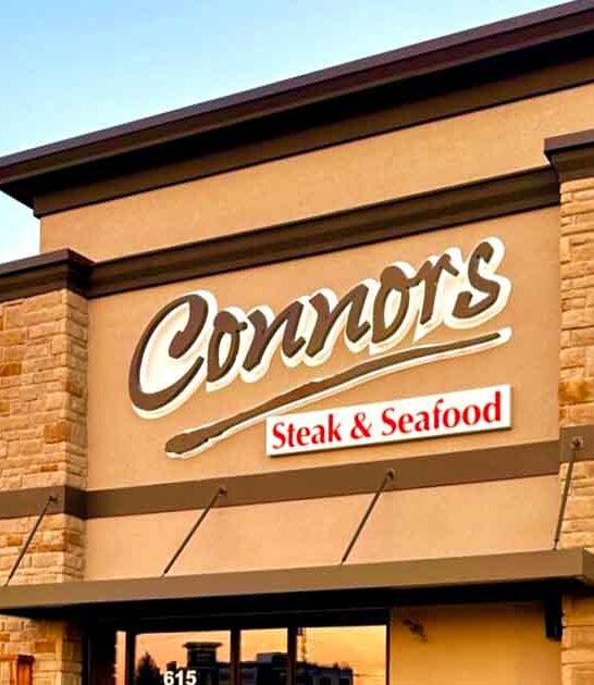 iconic kentucky steakhouse crowds ftr