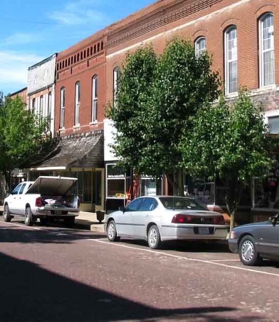 impossibly charming towns missouri ftr